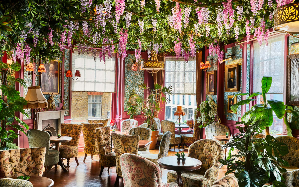 Fitzrovia's Floral Botanical Bar with Beautiful Interiors, London | Production | Peerspace