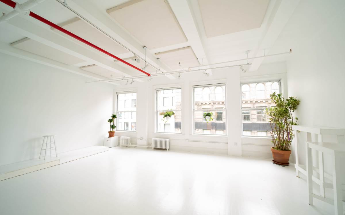 Bright White-Box Natural Light Photography Studio, New York, NY ...