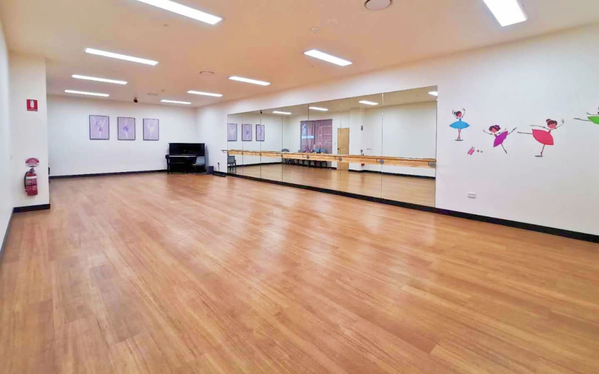 Convenient Dance/ Activity/ Birthday space inside the shopping centre ...