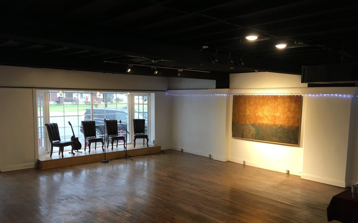 900 Sq Ft Open Floor Hardwood Fl Studio with 10Ft ceilings, Nashville ...