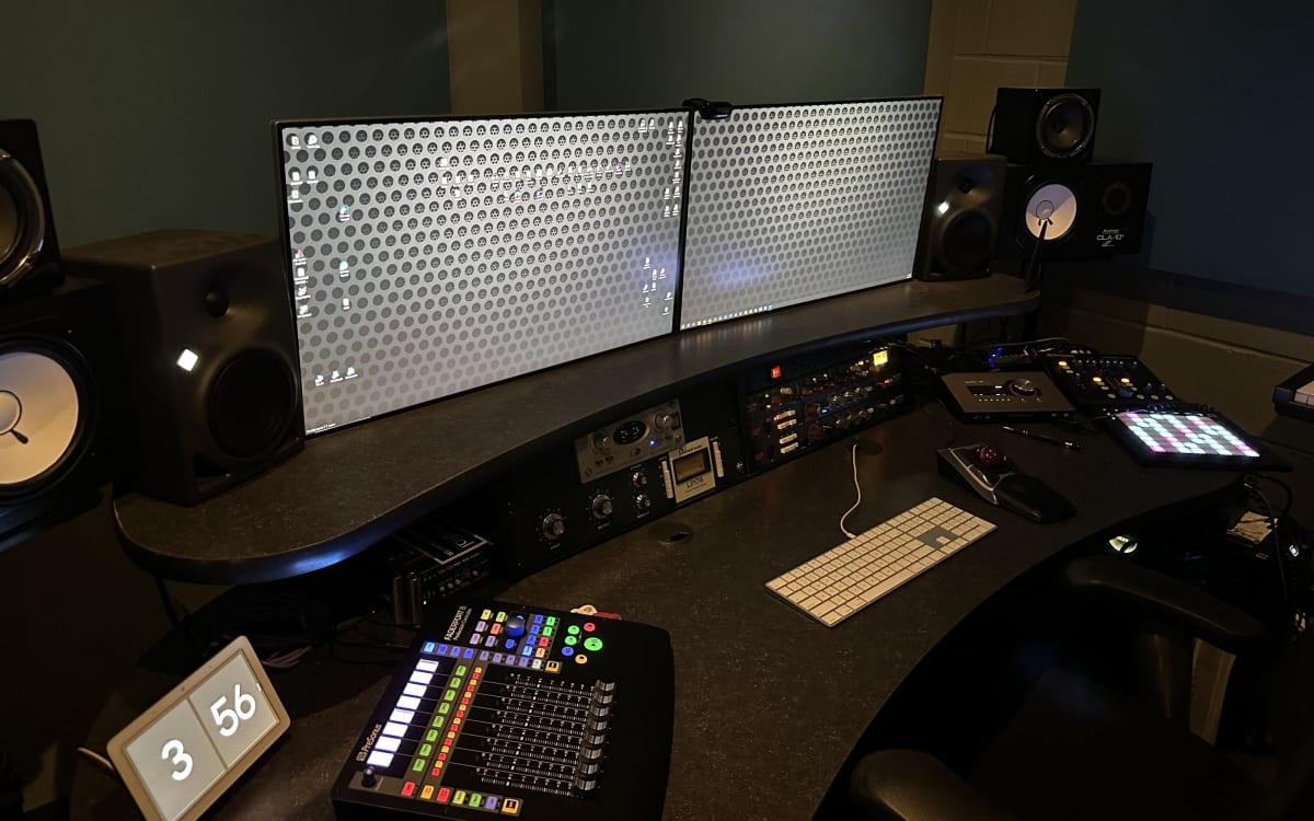 Versatile Editing Studio: Where Analog Meets Digital for Creative ...