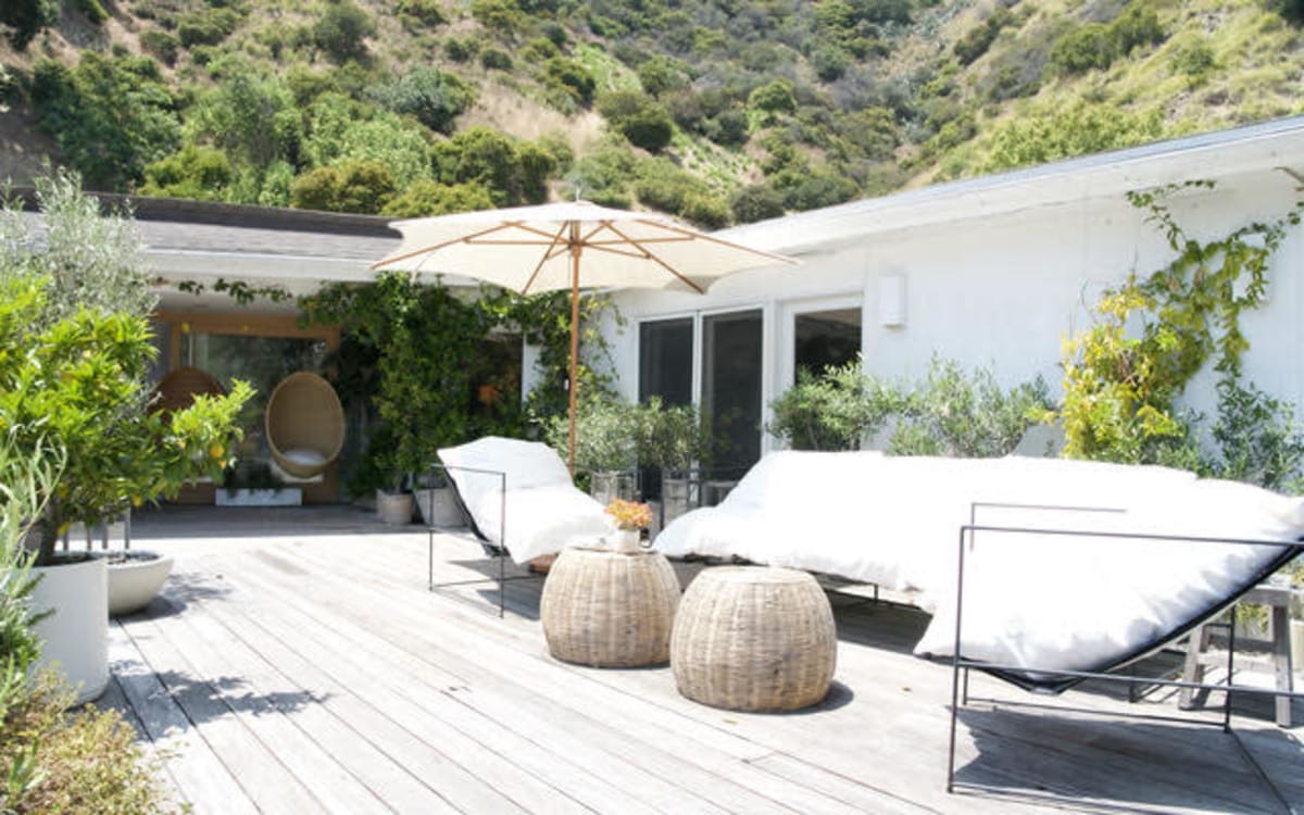 180 Degree Infinity Deck with Views of DTLA and Century City, Los ...