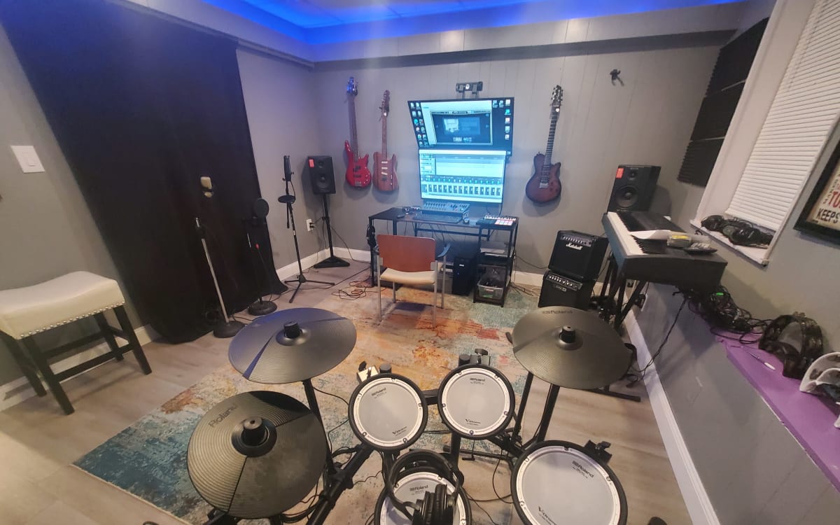 Fully Equipped Music Recording Studio & Podcast Studio, Woodnridge, VA ...