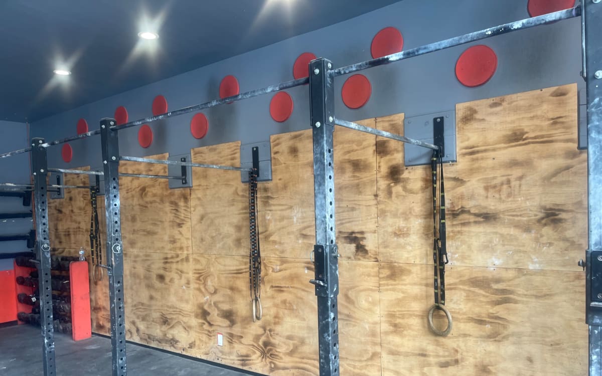 Graffiti Art With the Rugged Aesthetic of a Crossfit Gym, Lomita, CA ...