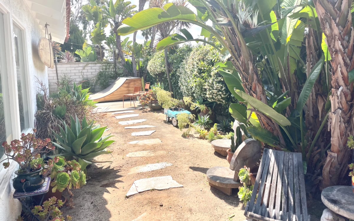 Village Surf House, Huntington Beach, CA | Production | Peerspace