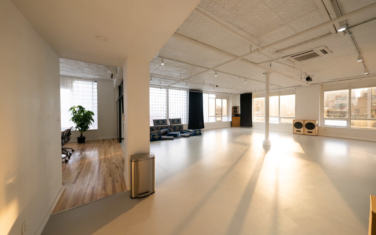 42n Studios | One Of A Kind Hifi Experience with Breathtaking City ...