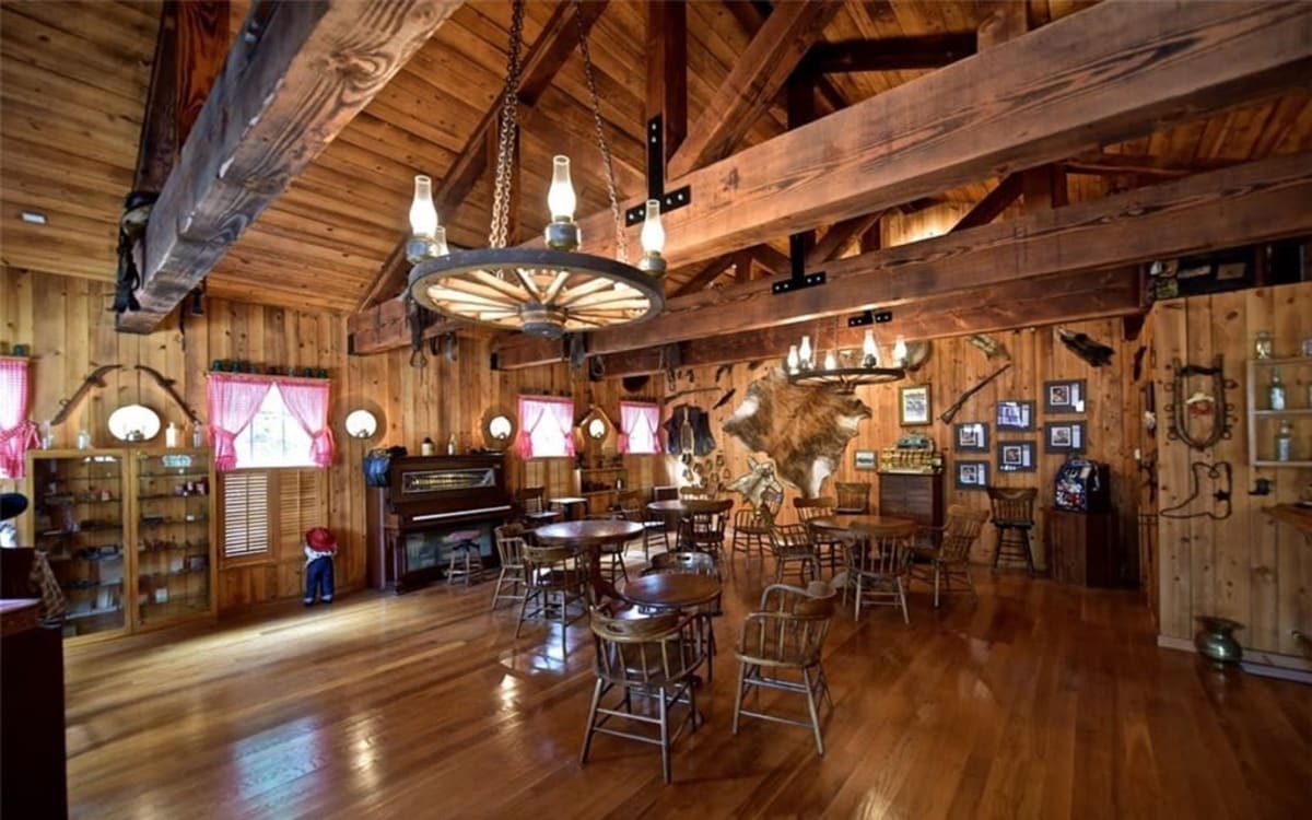 Western Town, Set studio, Rustic, templeton, CA | Production | Peerspace