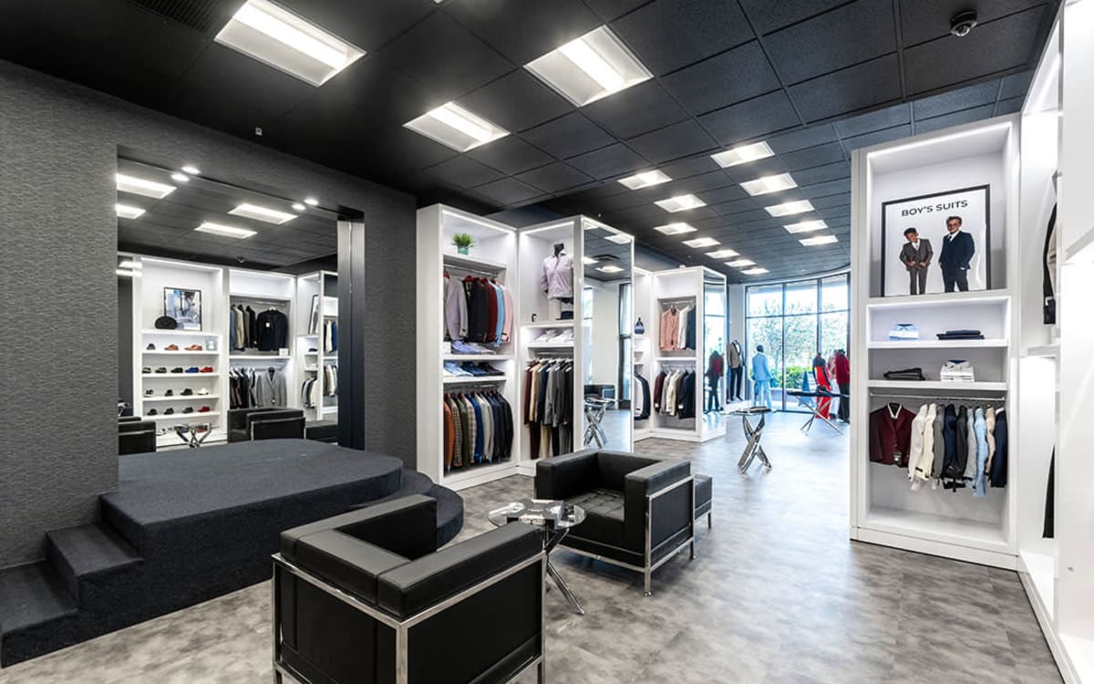 Luxury Retail Store with Built-In Photo Wall, Santa Clarita, CA ...