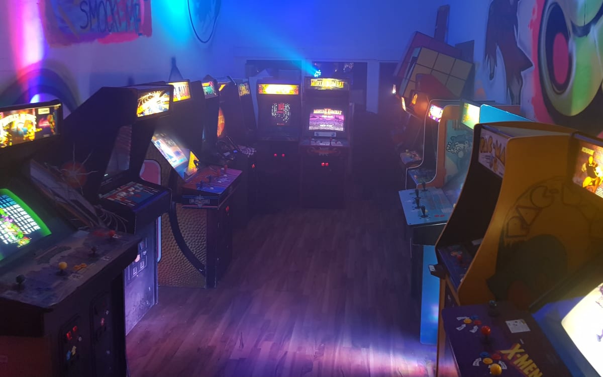 Vintage Arcade & Rooftop with Skyline Views, Los Angeles,, CA ...