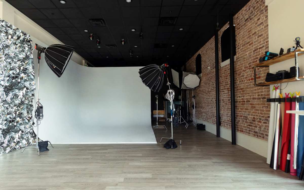 Downtown studio with color changing corner cyc wall, Tyler, TX ...
