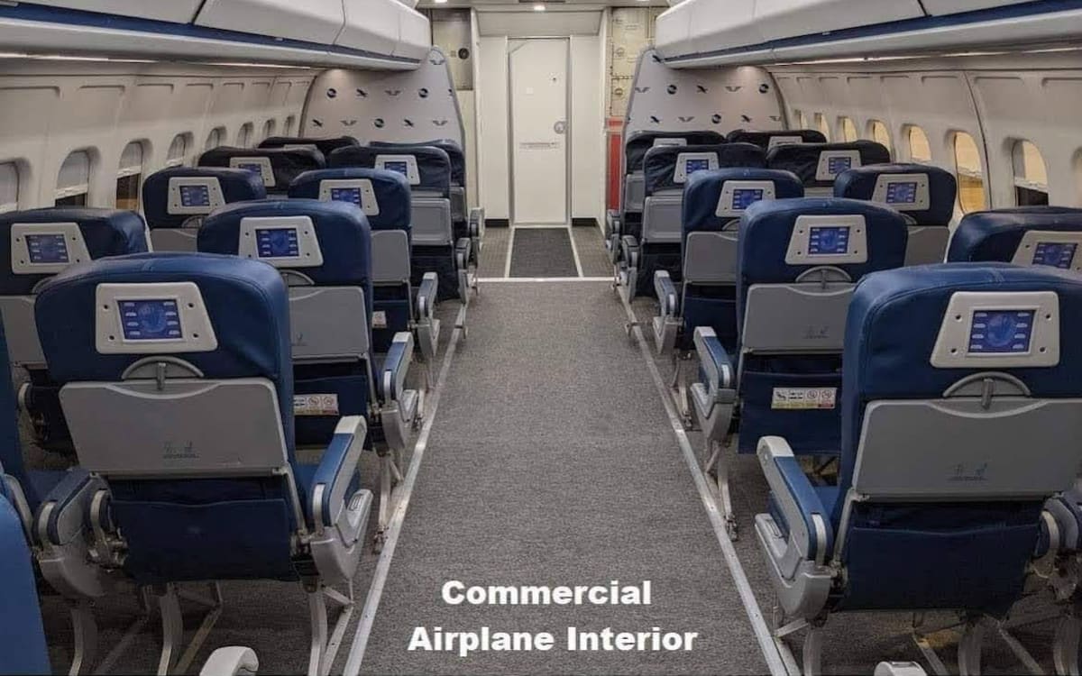 Airplane interior. Large 757 Commercial Airliner available for Filming ...