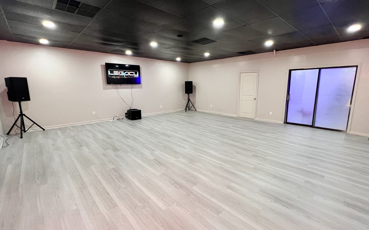 Event Space with a Multi-Purpose Clean Appeal! Extra Room Included ...