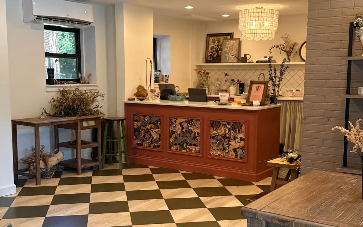 Unique Eclectic Boutique with Florals, Larchmont, NY | Event | Peerspace