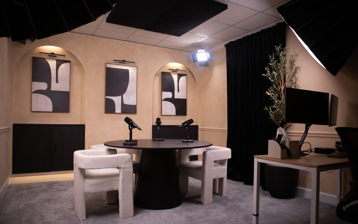 Podcast/Photo Studio, Atlanta, GA | Production | Peerspace