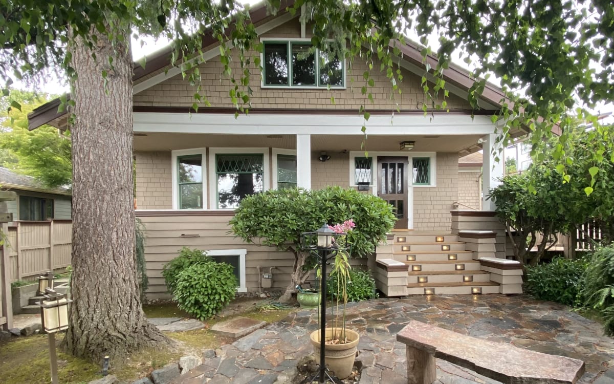 Beautiful Bungalow-Style Craftsman House, Seattle, WA | Production ...