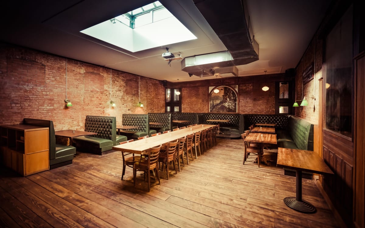 Beautiful Williamsburg Bar and Event Space with Full Kitchen, Brooklyn ...