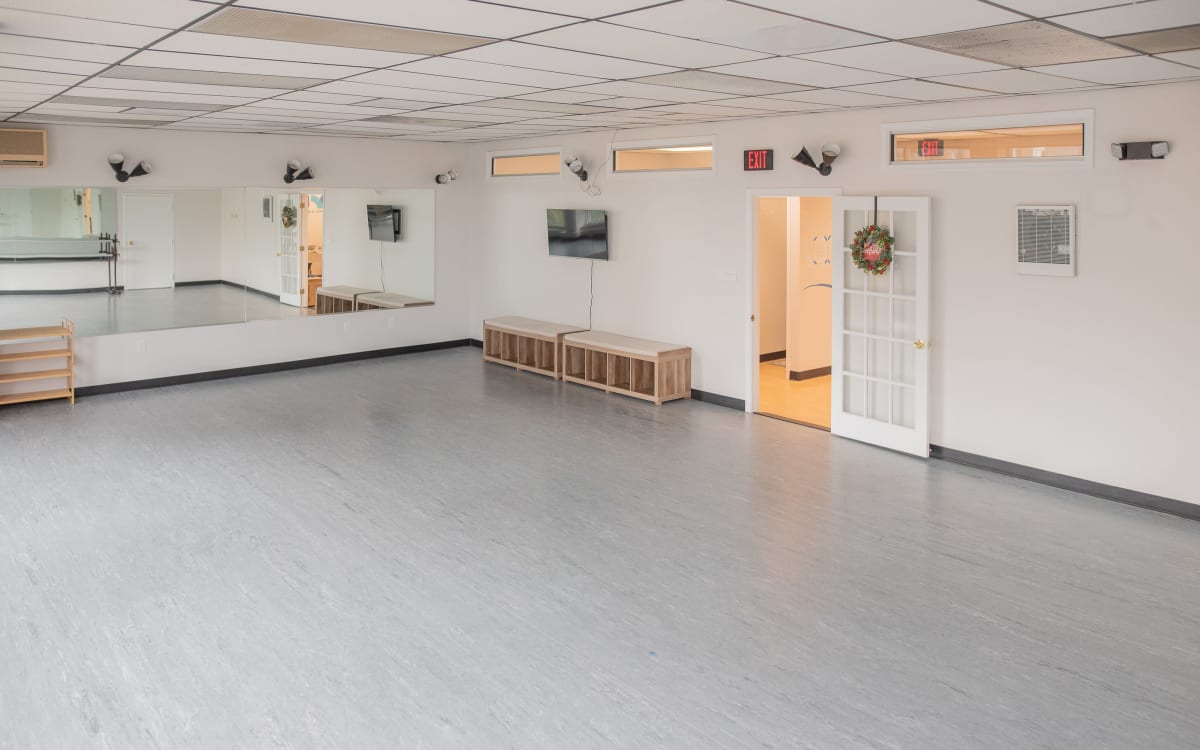 Downtown Dance Studio & Creative Space with Gorgeous Views!, Bethesda ...