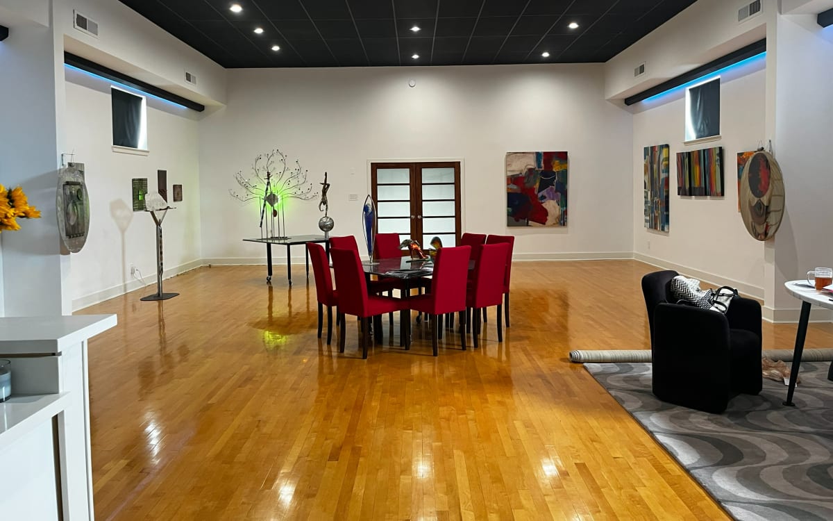 QQ ArtSpace | Art Gallery Setting for Art Galleries, Events, Business ...
