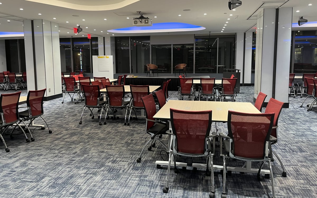 Paris Room- Floor To Ceiling Large Ball Room Space-Up to 400 People ...