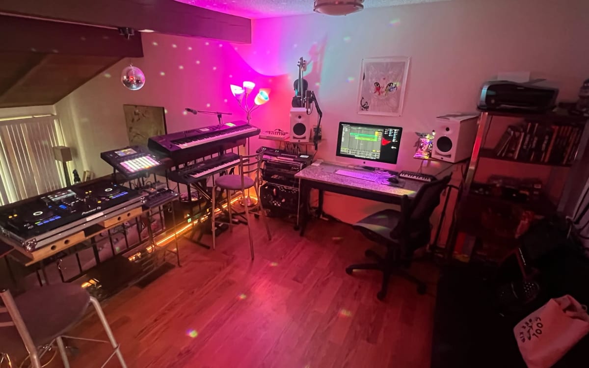 Fully Equipped Studio / Performance Space, Woodland Hills, CA | Event | Peerspace