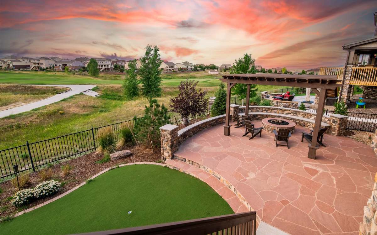 Sunset Casa: Mini-Golf Hot Tub Fit pit on Golf Course Lake Views ...