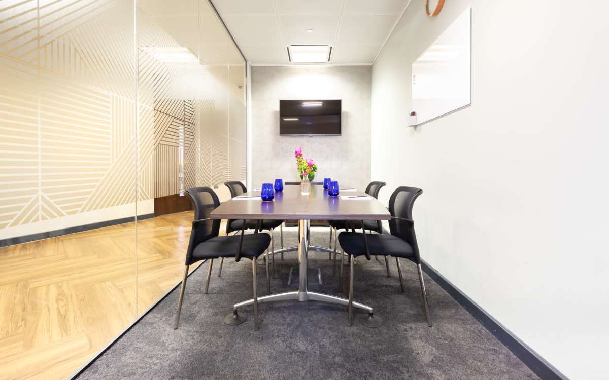 Meeting Room for 4 in the City - Trinity, London | Off-Site | Peerspace