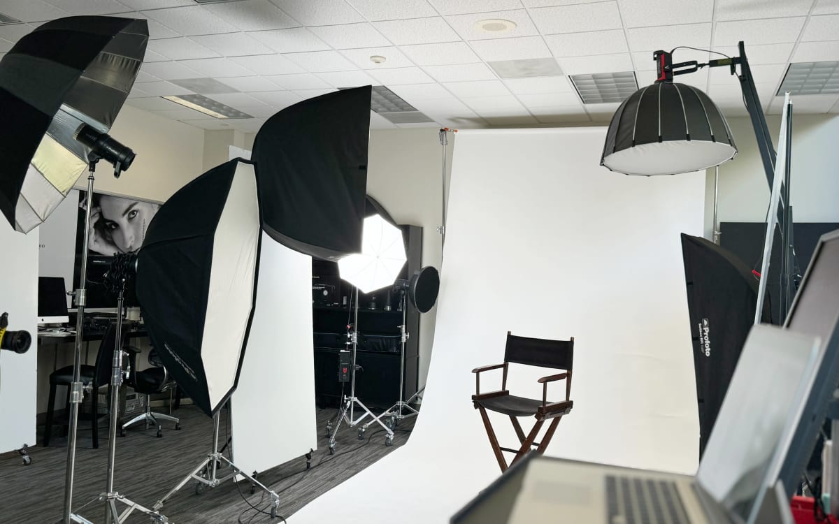 Pasadena Professional Photoshoot Studio, Pasadena, CA | Production | Peerspace