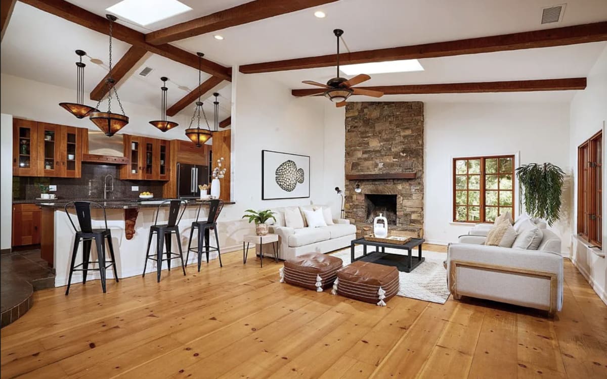 Spacious Modern Ranch Style Home With Horse Stables, Encinitas, CA ...