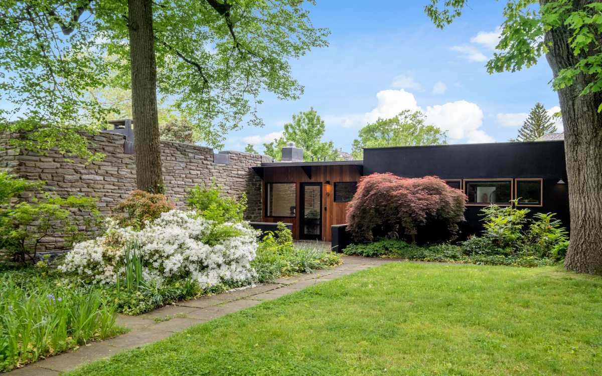 Stunning Midcentury Ranch on Large Lush Property, Philadelphia, PA ...