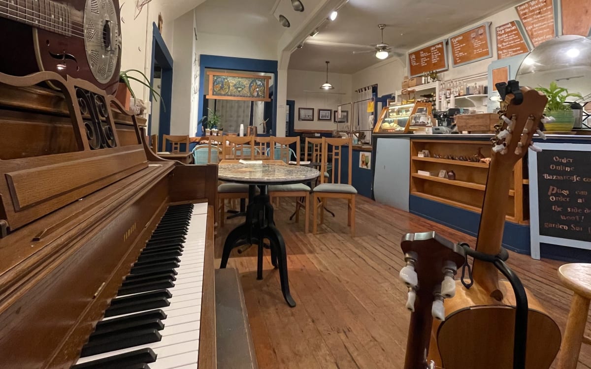 Charming and Cozy Neighborhood Café, San Francisco, CA | Production ...