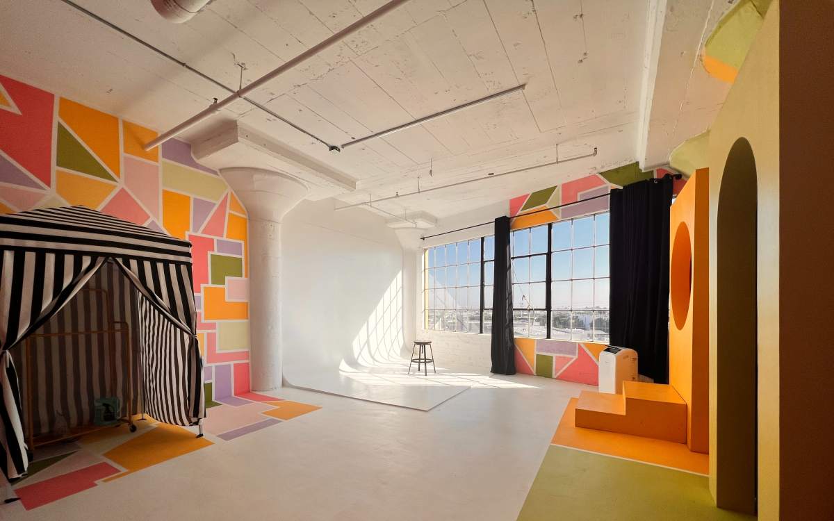 Multi Set Studio | Skyline Views | Infinity Cyc Wall | Creative ...