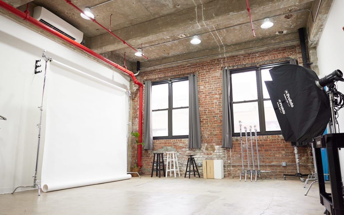 Spacious Natural Light Studio with Profoto and Aputure Lights Included ...