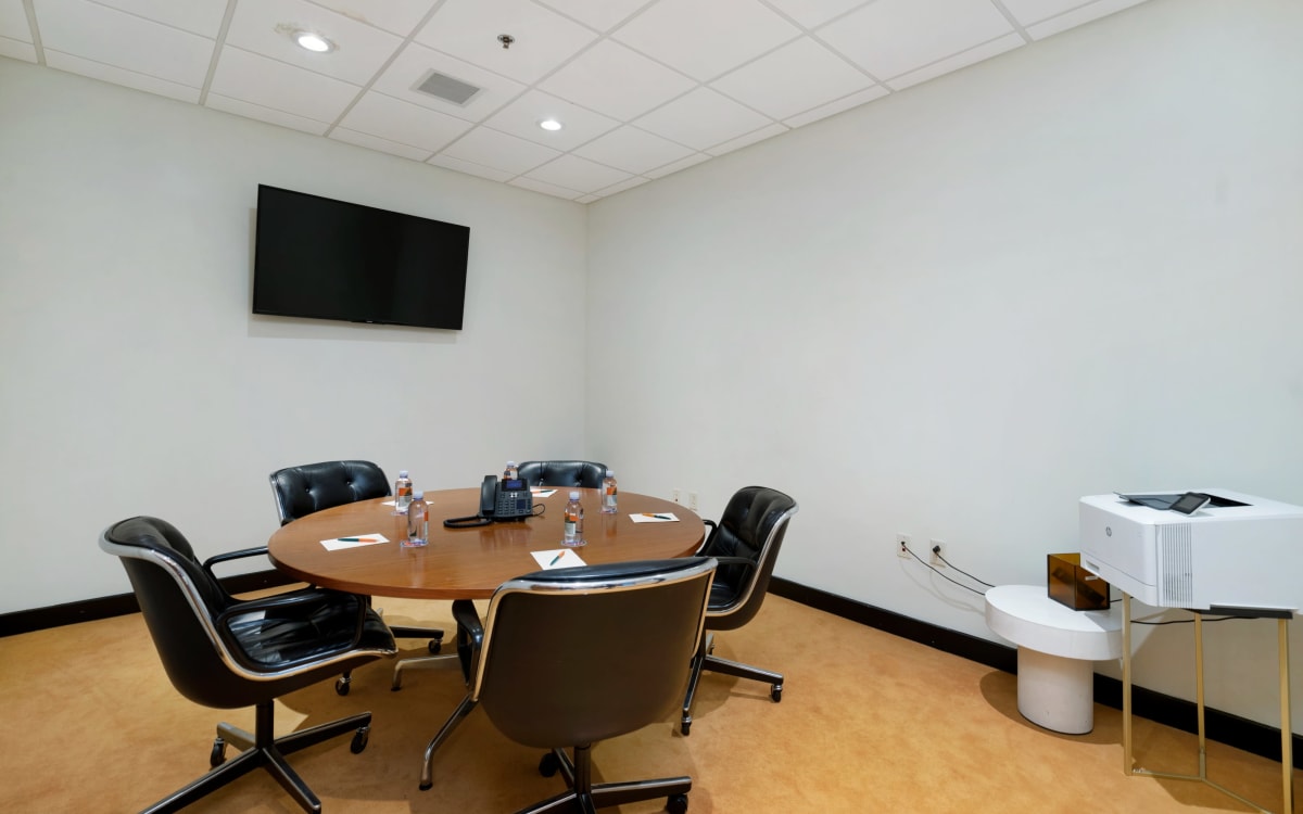 Intimate Meeting Room in Downtown Nashville, Nashville, TN | Off-Site ...