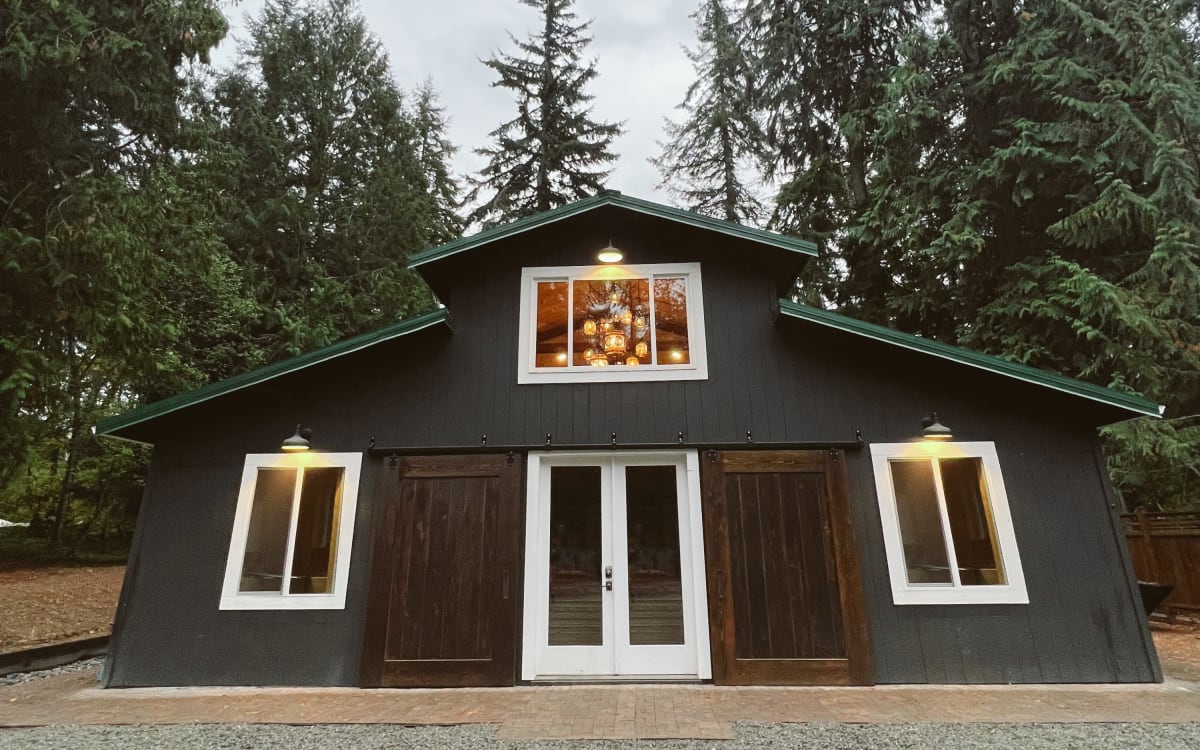 Unique Barn with amazing light & shiplap walls, Redmond, WA ...