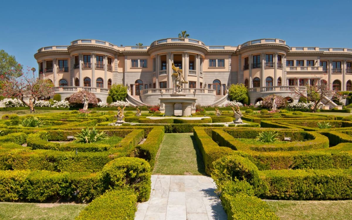 Pasadena Princess - Mediterranean inspired mansion with lush gardens ...