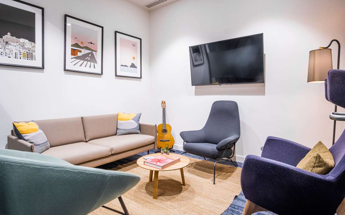 Informal Meeting Room with Breakout Space - Ibiza Room, London | Off ...