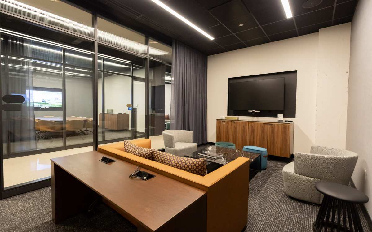 Carbon Room, Chicago, IL | Off-Site | Peerspace