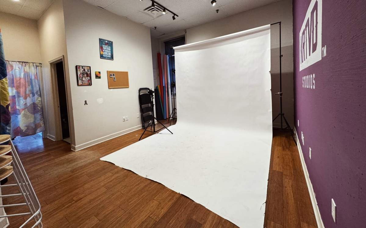 Kreative Dimensions | Downtown Photo Studio with Backdrops, Little Rock ...