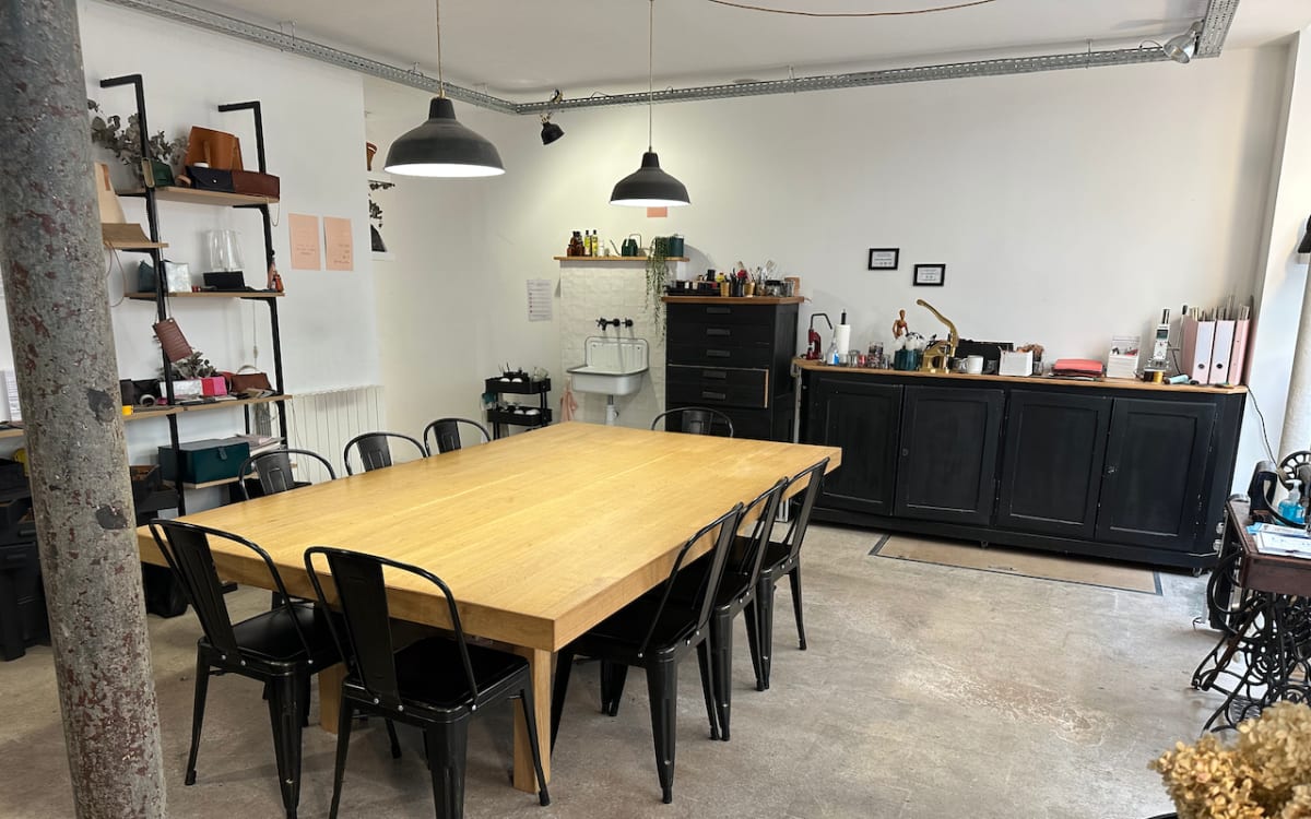 Atelier de Maroquinier au coeur de Paris, Paris | Event | Peerspace