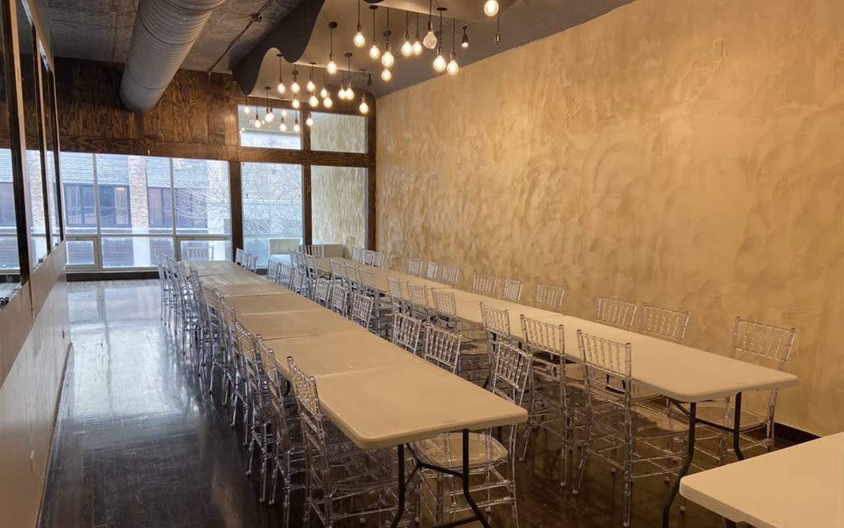 Unique Downtown Event Loft with City View | Chicago Live Events ...