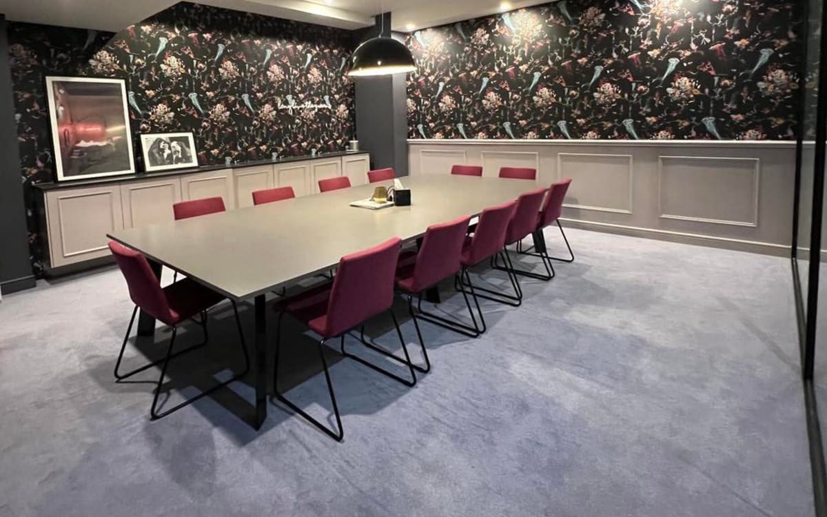 12 Person Luxurious Meeting Room, Sydney | Off-Site | Peerspace