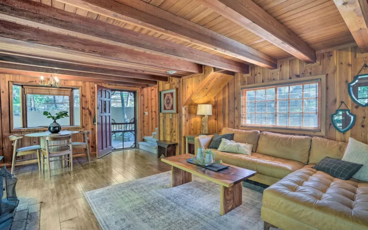 Charming Idyllwild Mountain Cabin with Multi-Level Deck, Idyllwild, CA ...
