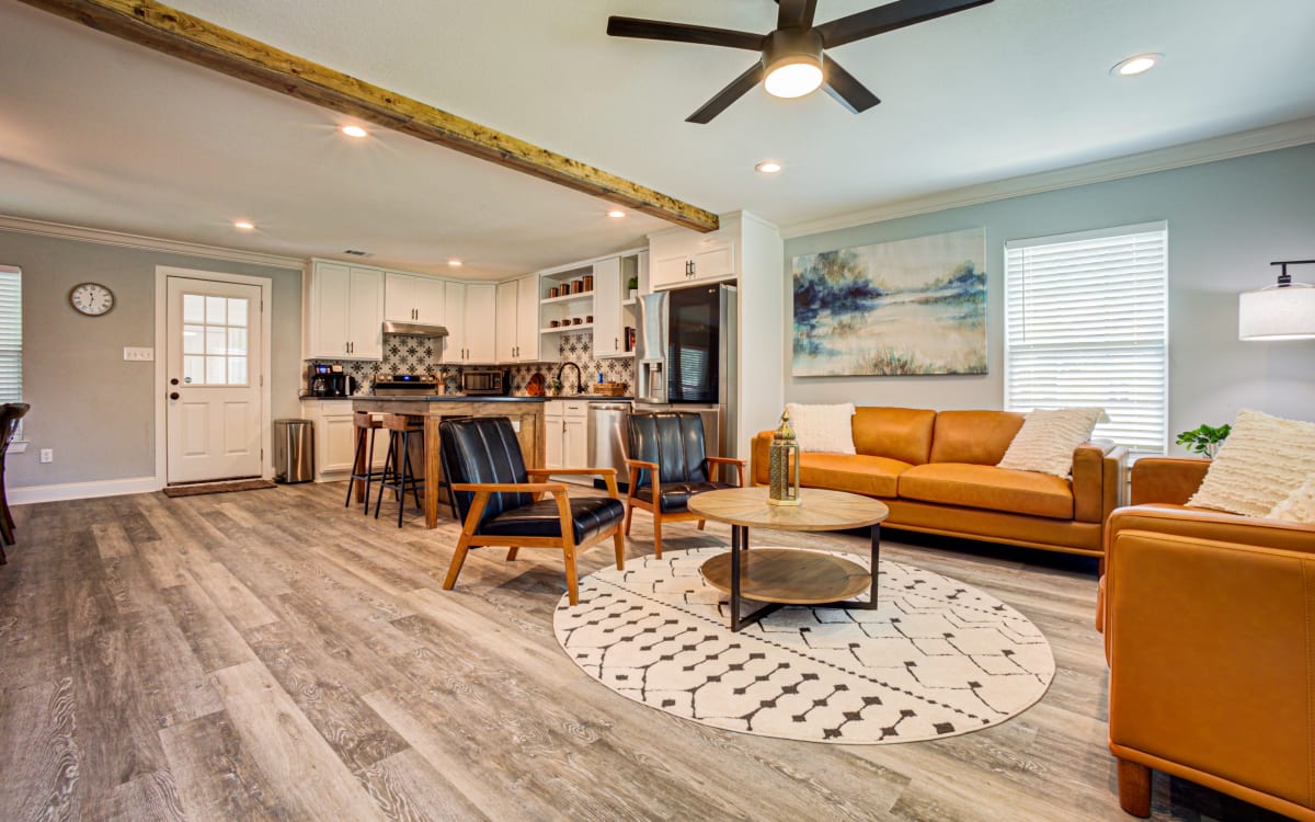 Roomy house with Big Backyard and Large Patio, Waco, TX | Off-Site ...