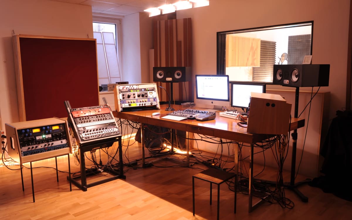 soundground-studio berlin | Urbanes Aufnahmestudio für Musik- und ...