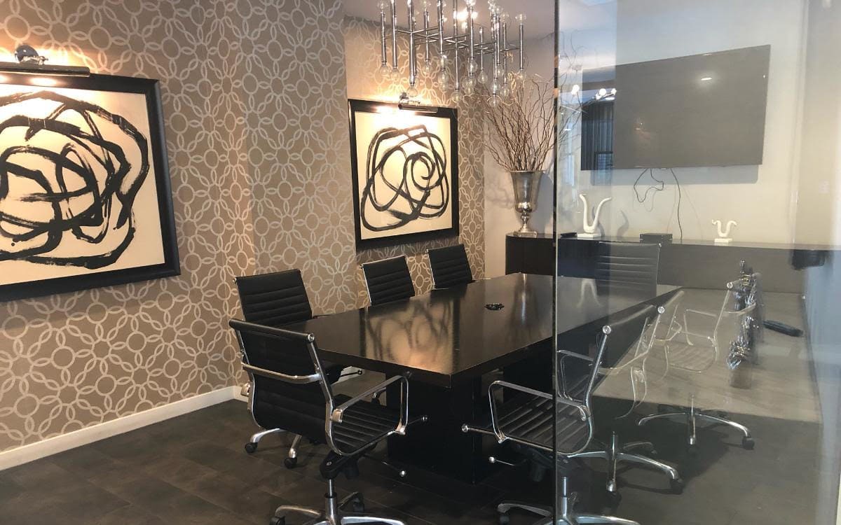 Modern and private conference room space, Los Angeles, CA | Off-Site ...