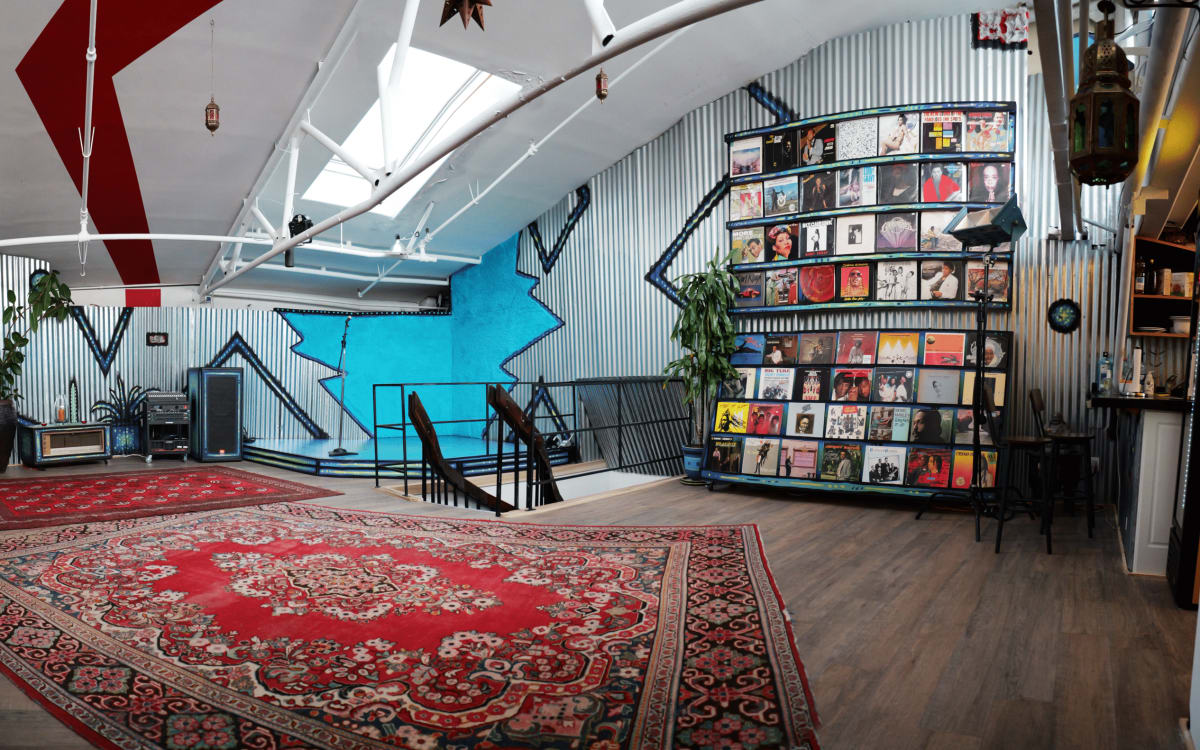 Endless Noise Coffee + Vinyl | Santa Monica Recording Studio with Vinyl ...