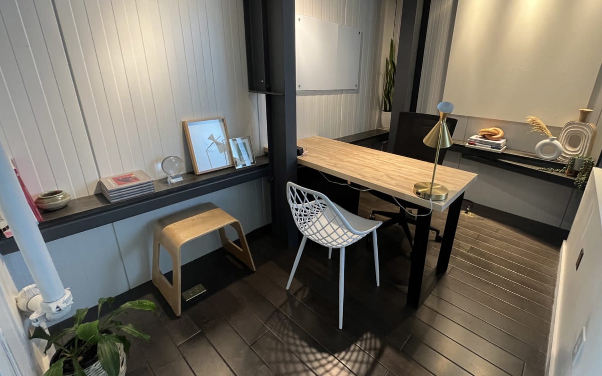 Modern 1 Person Private Office Minutes From Downtown Nashville ...