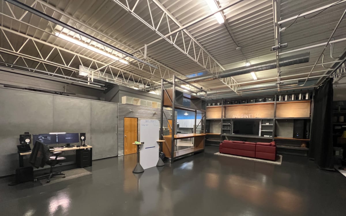 ImagineLab | Professional Photo/Video Studio with 40x40 Cyc Stage ...