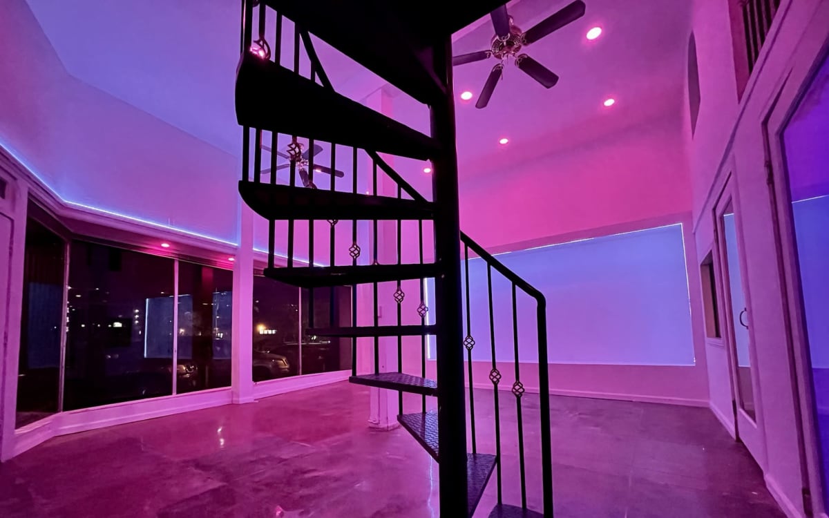 Lake Merritt Luxury Gallery/venue/showroom, Oakland, CA | Event | Peerspace