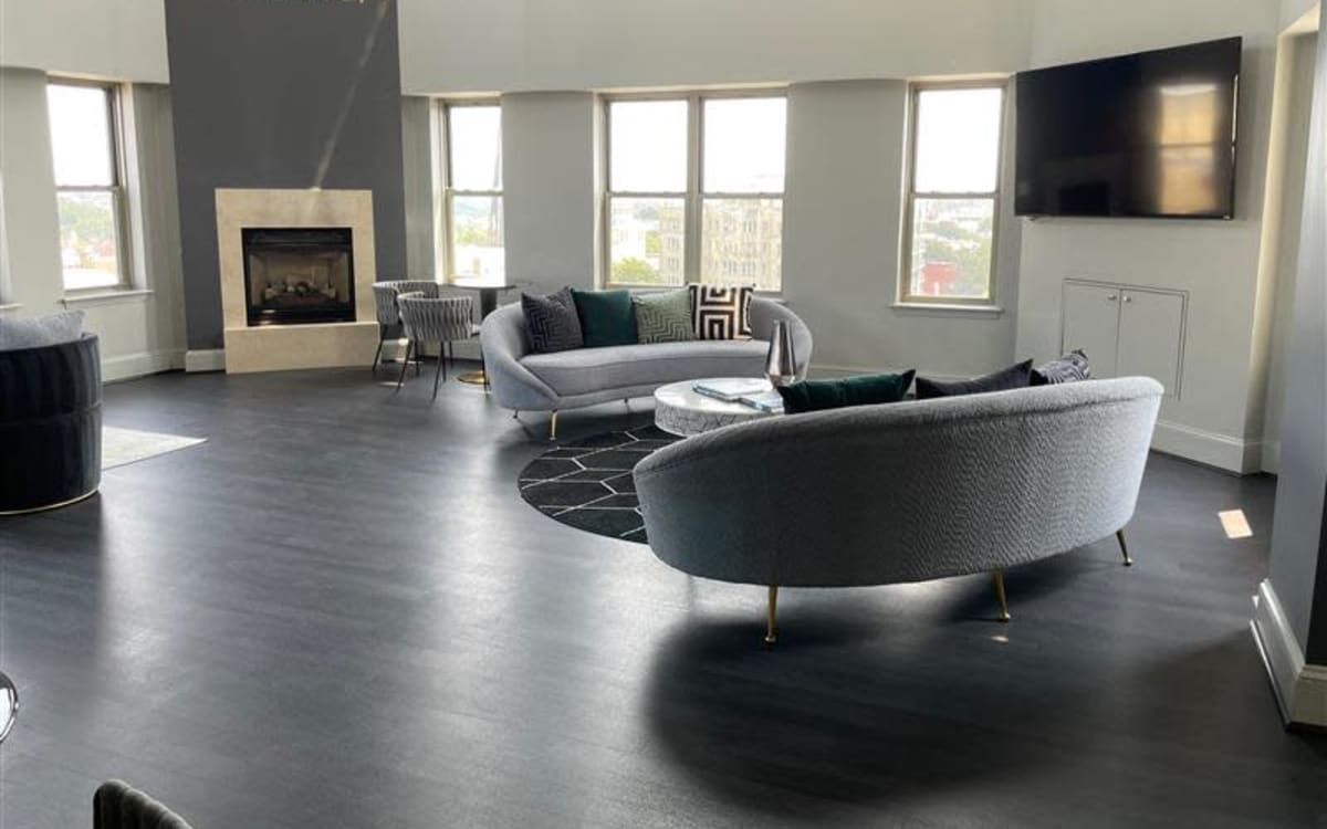 Spacious and Modern Club Lounge in DC, Washington, DC | Off-Site ...